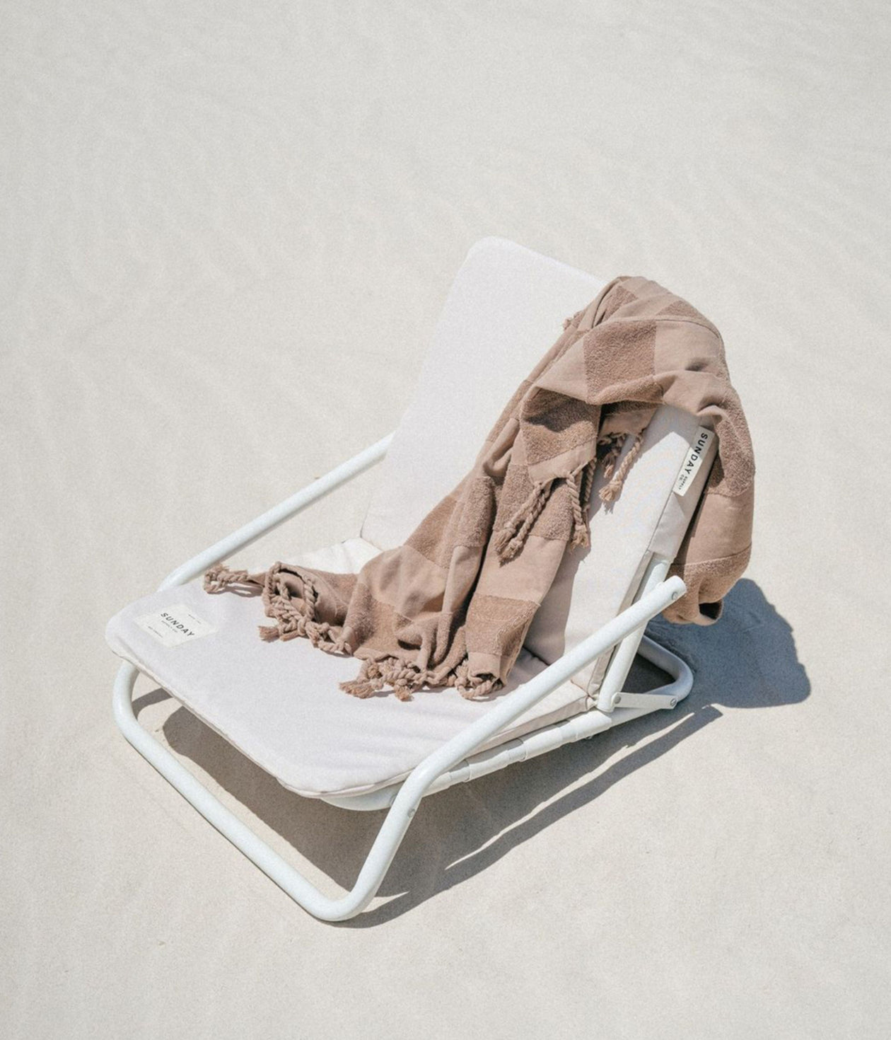 Dunes Reclining Beach Chair: Durable, Lightweight, Easy to Carry ...